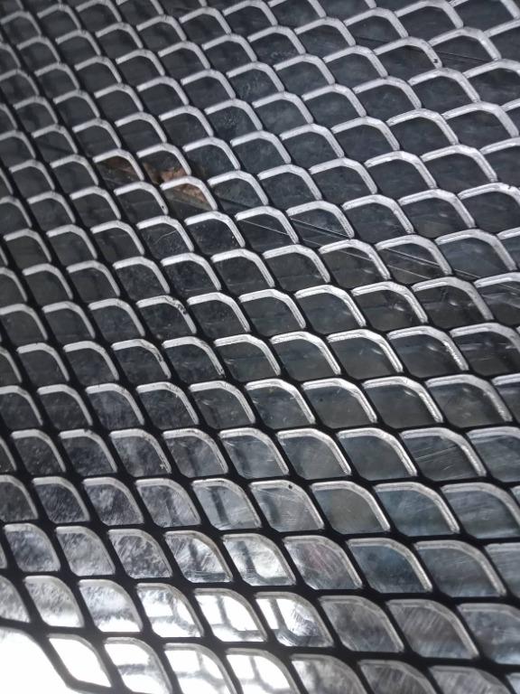 BI expanded metal 5/8 x 1-1/4 x 3mm 4ft x 8ft, Commercial & Industrial ...