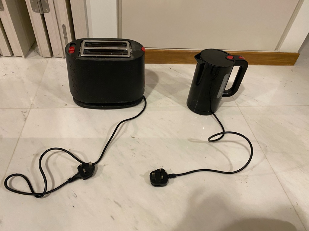 Bodum kettle and toaster set, Furniture & Home Living, Kitchenware ...