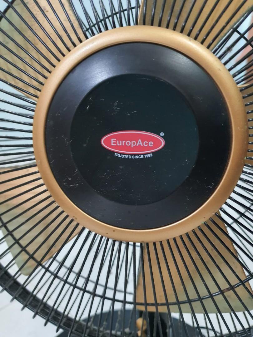EuropAce 12 inch desk fan, Furniture & Home Living, Lighting & Fans ...