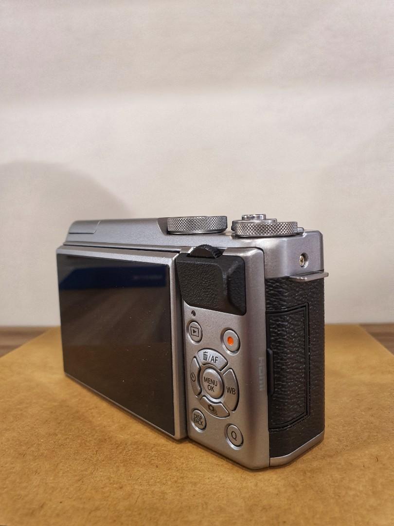 Fujifilm XA-20 mirrorless camera, Photography, Cameras on Carousell