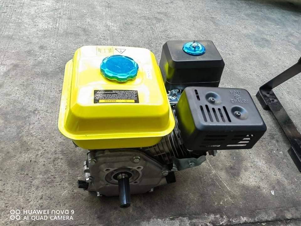 gasoline engine, Commercial & Industrial, Industrial Equipment on Carousell