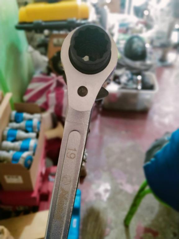 Hans Ratchet 17 x 19mm, Commercial & Industrial, Construction Tools ...
