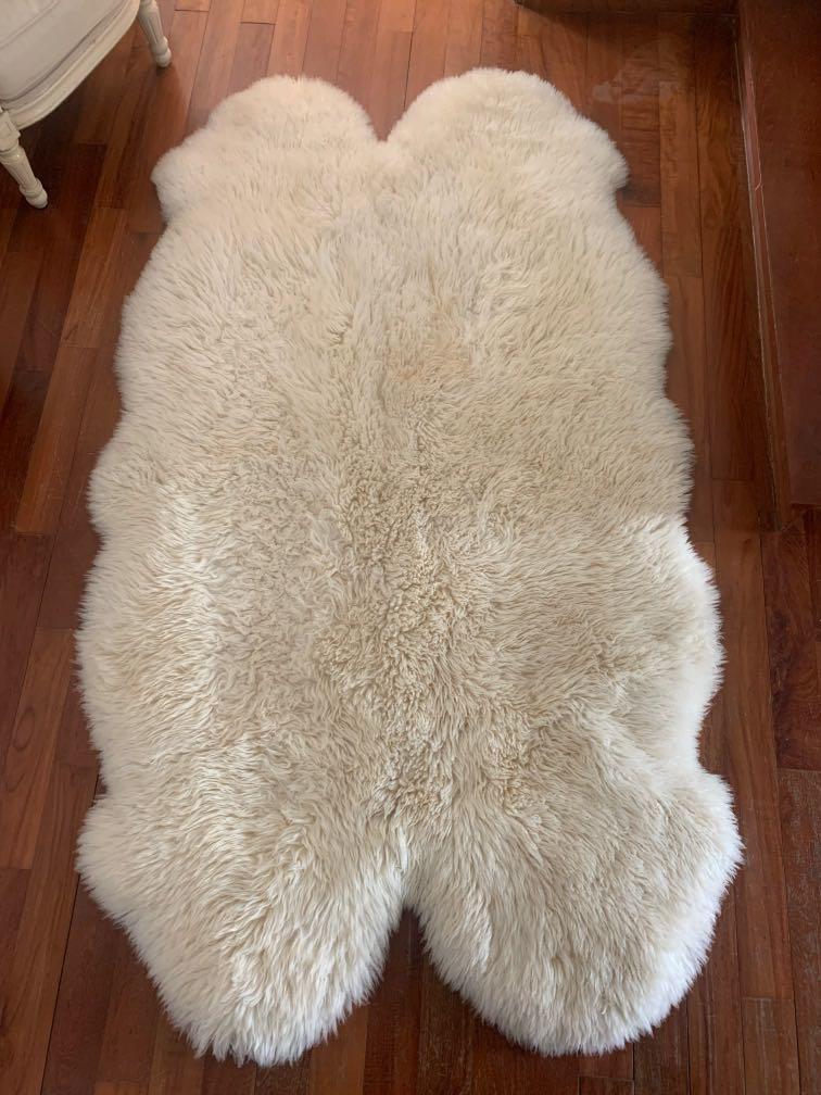 IKEA FUR RUG (160cm), Furniture & Home Living, Home Decor, Carpets ...