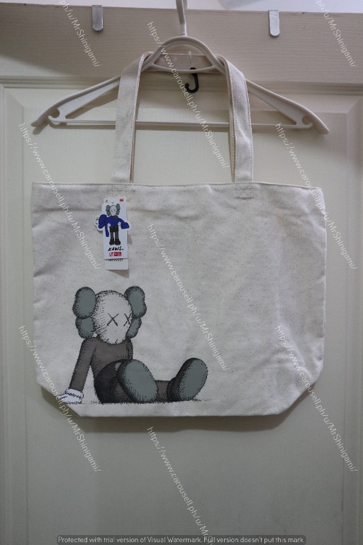 `KAWS x Uniqlo Kaws Tote Bag (Holiday 2019), Men's Fashion, Bags, Sling ...
