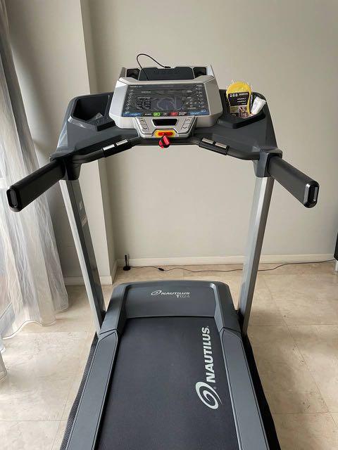 Nautilus Treadmill, Sports Equipment, Exercise & Fitness, Cardio ...