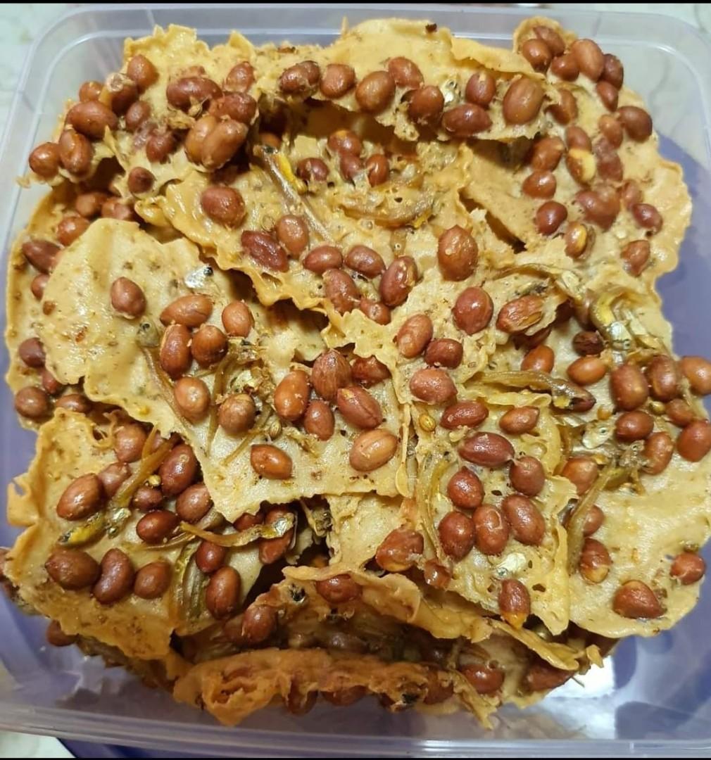 Rempeyek & Tumpi, Food & Drinks, Local Eats on Carousell