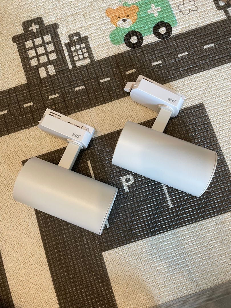 RIO track light 射燈, 傢俬＆家居, 燈飾及風扇, 燈飾 - Carousell