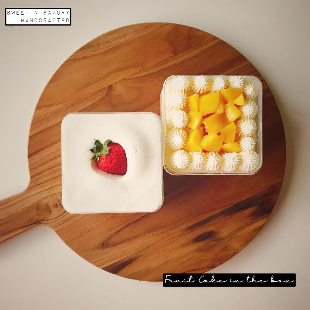 Strawberry Shortcake / Mango Shortcake in the box, Food & Drinks ...