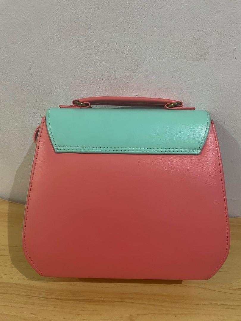 Tas Pink Hijau Sling Bag, Fesyen Wanita, Tas & Dompet di Carousell