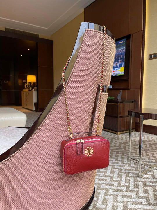 Tory Burch Britten Camera Bag, Women's Fashion, Bags & Wallets, Cross ...