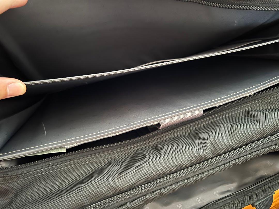 Tumi Alpha expandable pilot/business bag., Hobbies & Toys, Travel ...