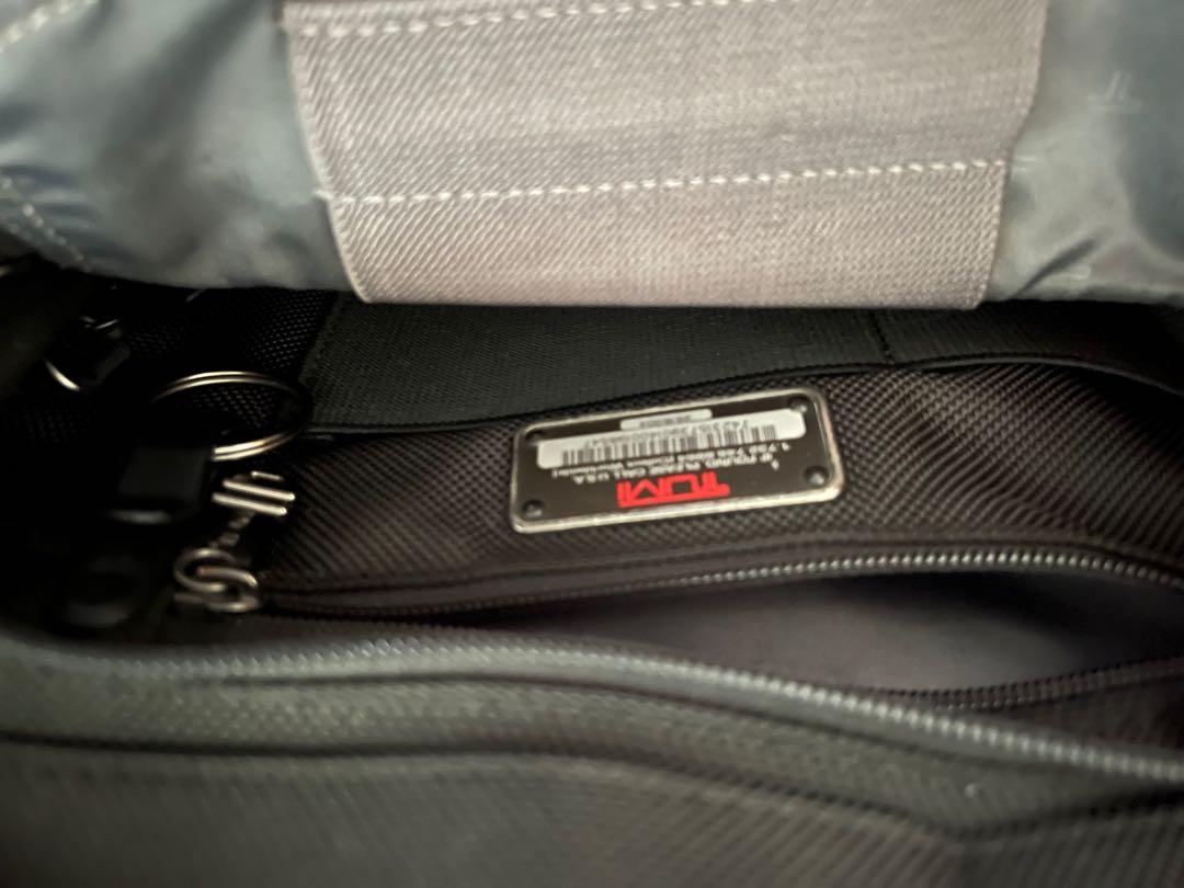 Tumi Alpha expandable pilot/business bag., Hobbies & Toys, Travel ...