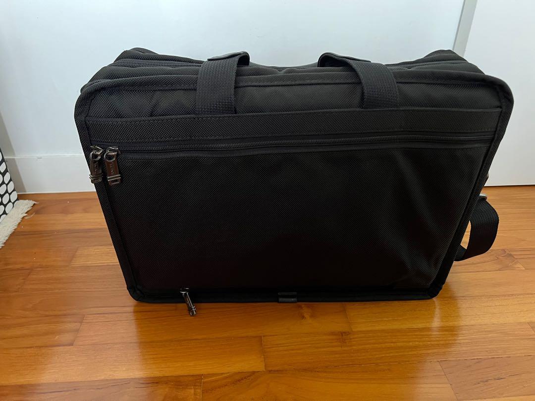 Tumi Alpha expandable pilot/business bag., Hobbies & Toys, Travel ...