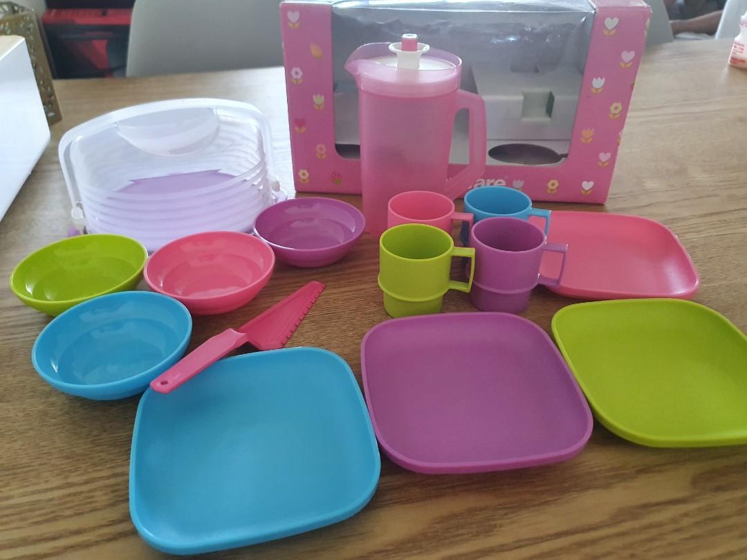 Tupperware Set (For display), Furniture & Home Living, Kitchenware ...