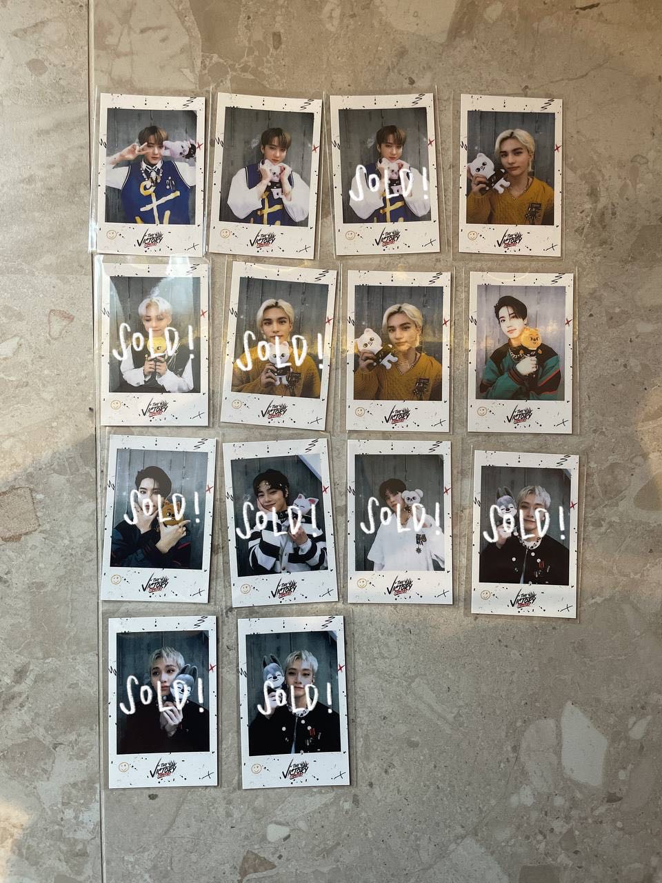 wts stray kids skz the victory skzoo pop up store polaroid pc, Hobbies ...