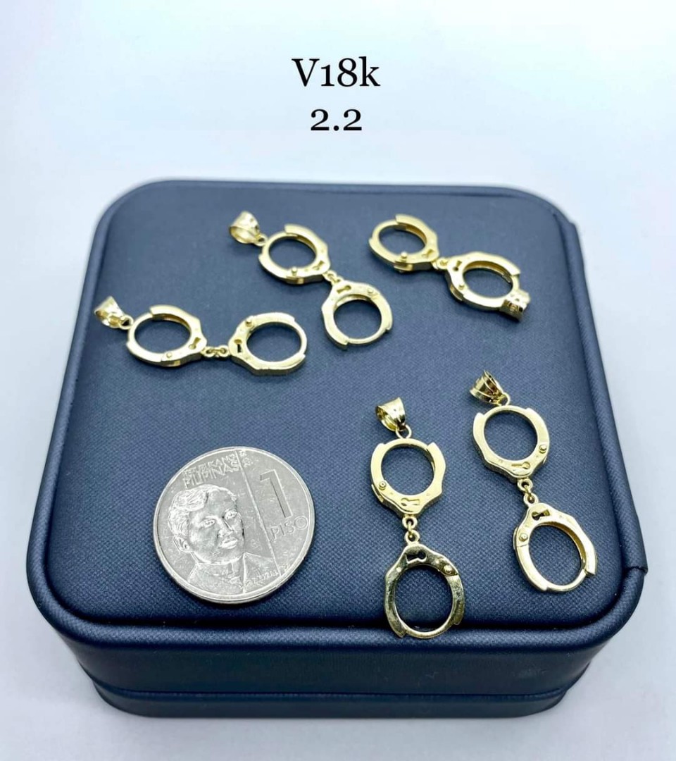 18K Saudi Gold Posas Pendant, Women's Fashion, Jewelry & Organizers ...