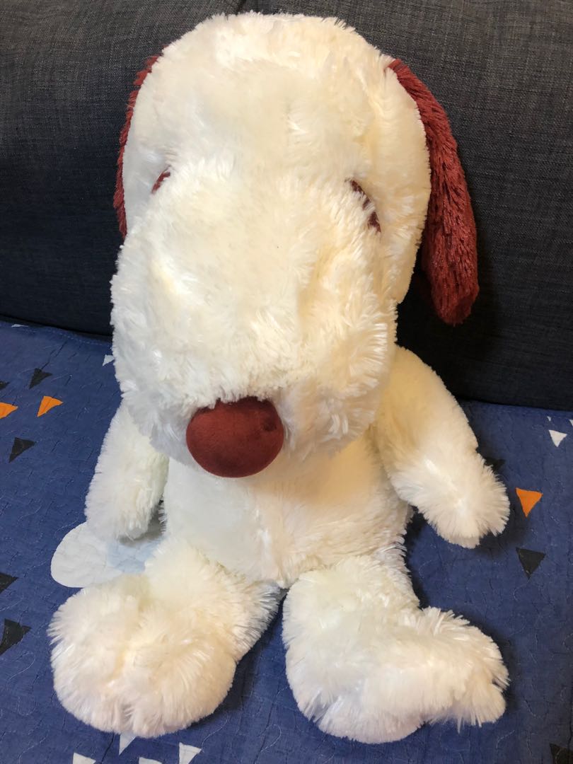 Big snoopy, Hobbies & Toys, Toys & Games on Carousell