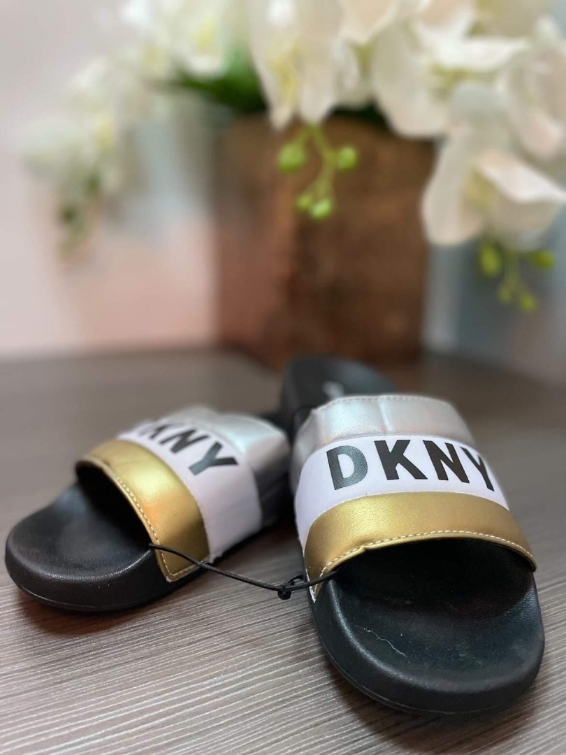 DKNY Slides, Women's Fashion, Footwear, Slippers and slides on Carousell