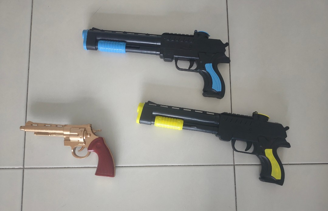Duel Toy Shotguns and Golden Toy Revolver, Hobbies & Toys, Toys & Games ...