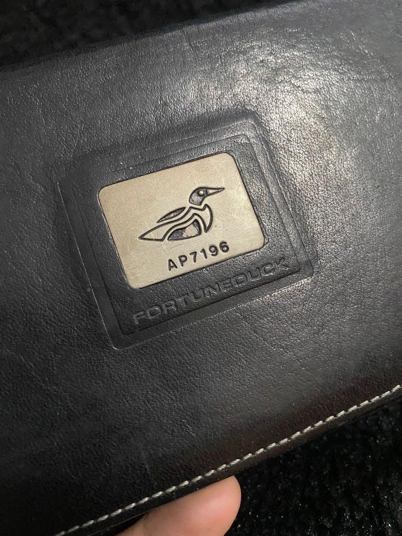 FORTUNE DUCK, Women's Fashion, Bags & Wallets, Wallets & Card holders ...