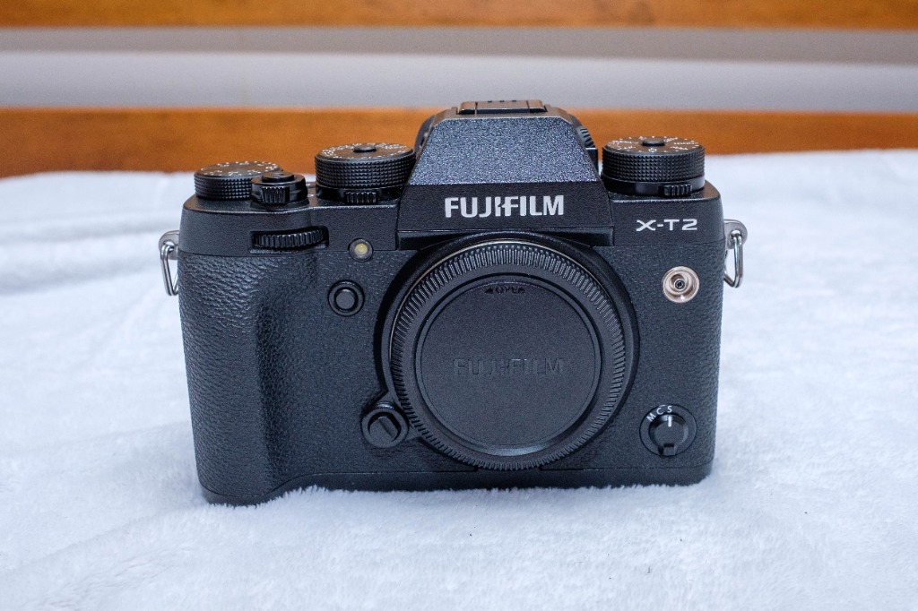 Fujifilm XT2 Body Only, Photography, Cameras on Carousell