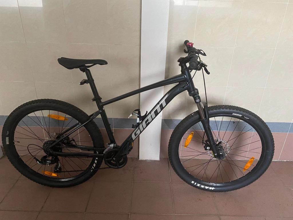 giant talon 4, Sports Equipment, Bicycles & Parts, Bicycles on Carousell