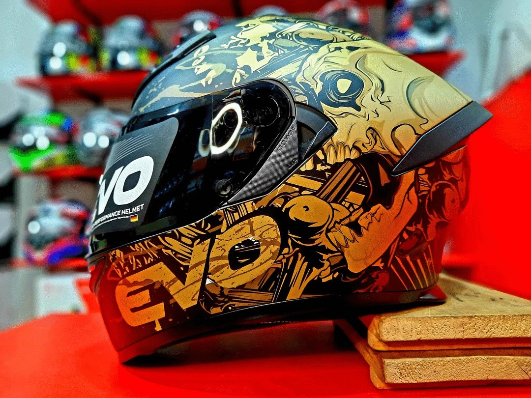 Helmet EVO Extreme limited Edition, Motorbikes, Motorbike Parts ...