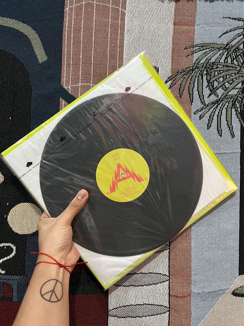 Honey - Robyn (Vinyl), Hobbies & Toys, Music & Media, Vinyls on Carousell