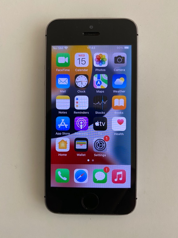 iPhone SE 1st Gen Space Gray 64GB, Mobile Phones & Gadgets, Mobile ...