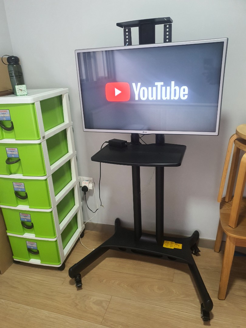 LG 32 inch Television with stand, TV & Home Appliances, TV ...