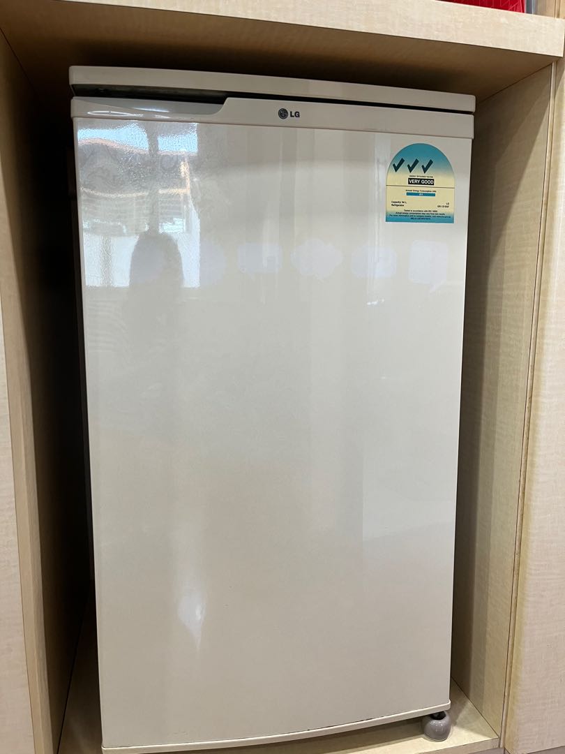 LG mini Bar Fridge, TV & Home Appliances, Kitchen Appliances ...