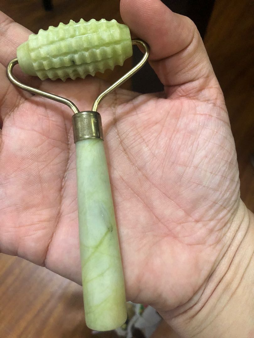 Mini face roller, Beauty & Personal Care, Face, Face Care on Carousell