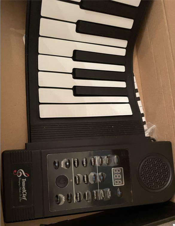 Travel Clef Flexi-Piano starter kit, Hobbies & Toys, Music & Media ...