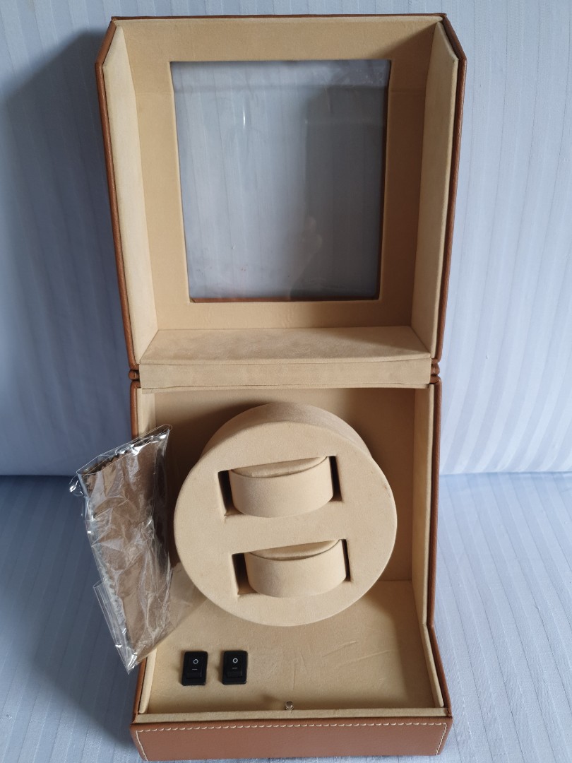 Watch Winder (FAULTY), Luxury, Watches on Carousell