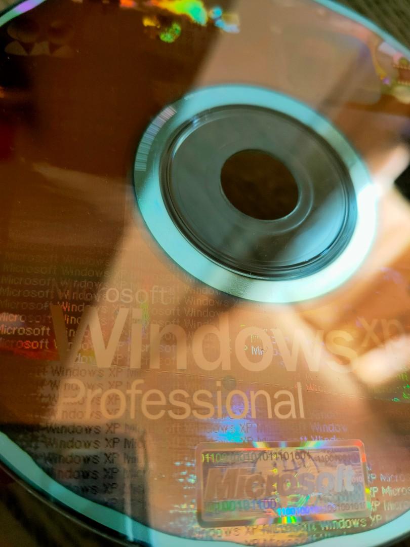 Windows XP Professional CD and key , condition exactly as seen in ...
