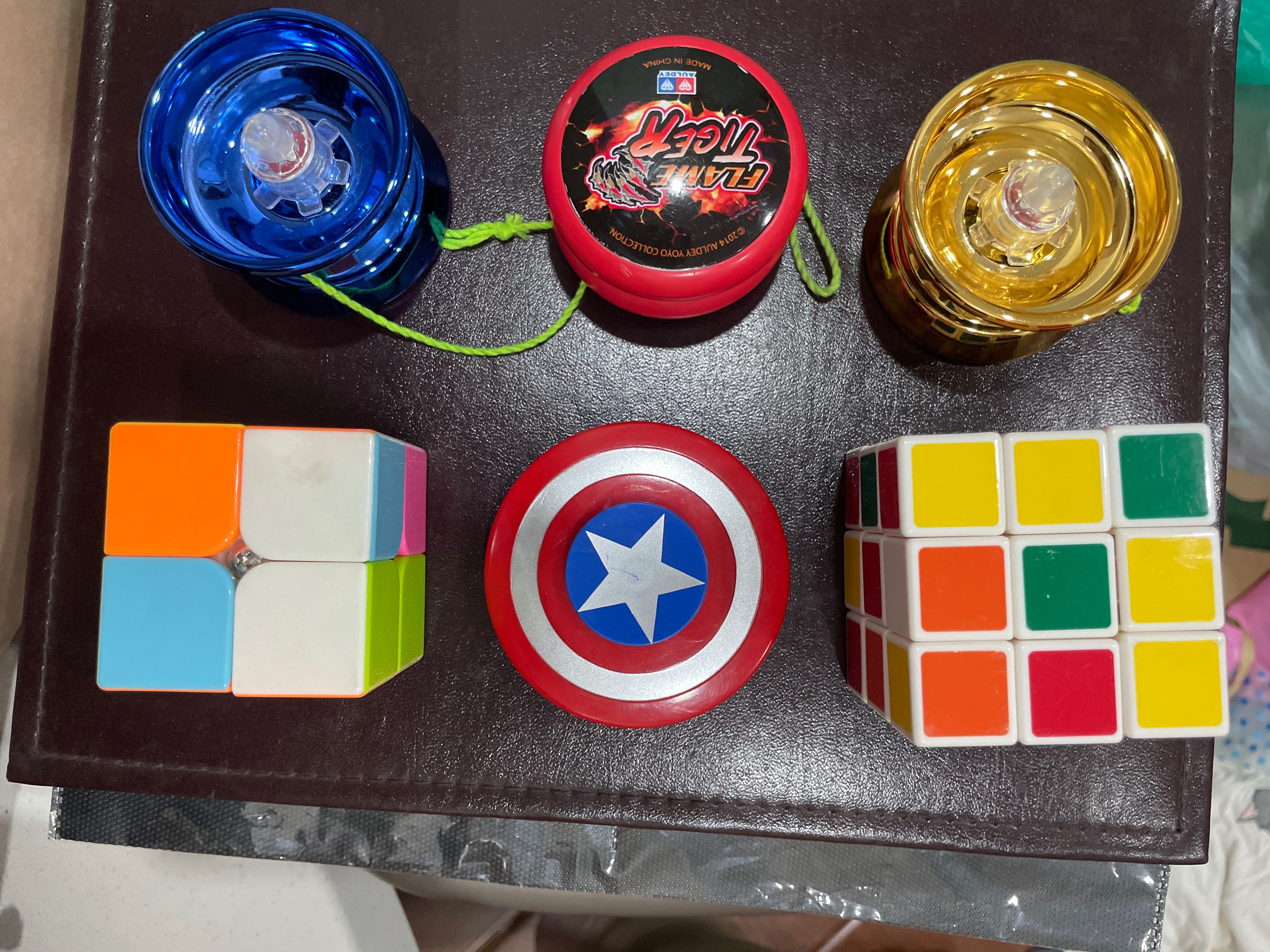 Yo-yo, rubics cube and fidget spinner, Hobbies & Toys, Toys & Games on ...