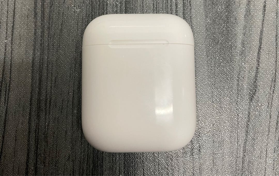 Apple Gen 1 Airpod Box Case, Audio, Earphones on Carousell