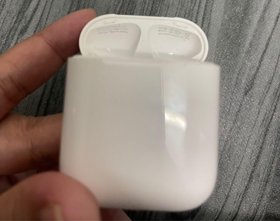 Apple Gen 1 Airpod Box Case, Audio, Earphones on Carousell