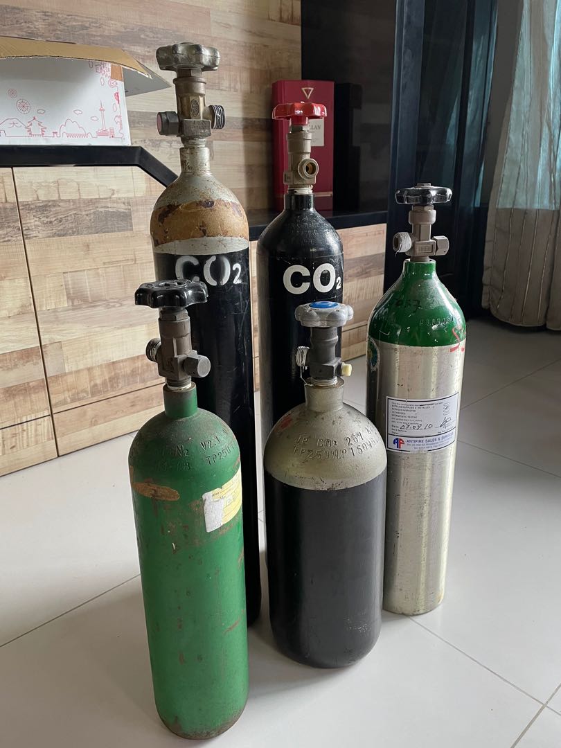 CO2 Tanks, Pet Supplies, Homes & Other Pet Accessories on Carousell