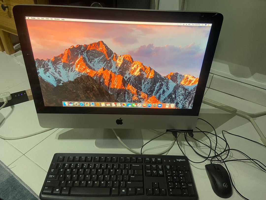 iMac 21.5 inch, mid 2011, Computers & Tech, Desktops on Carousell