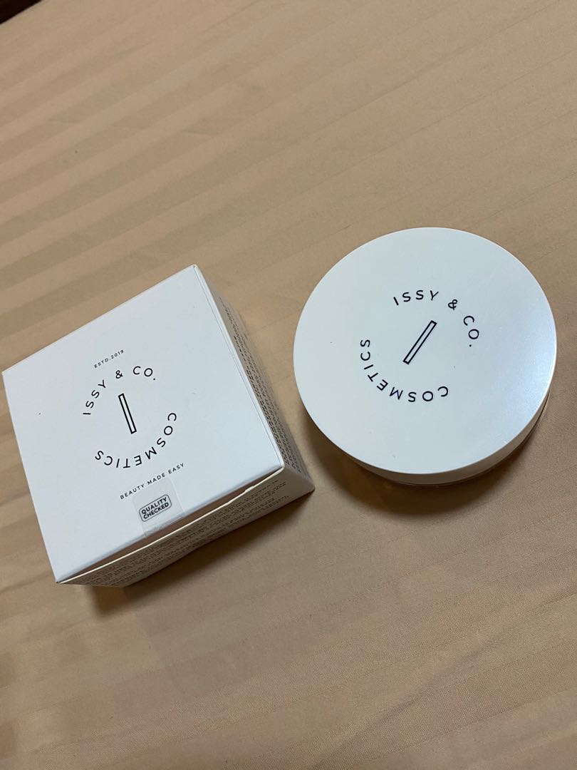 Issy & Co Weightless Loose Powder (Illuminating Finish), Beauty ...