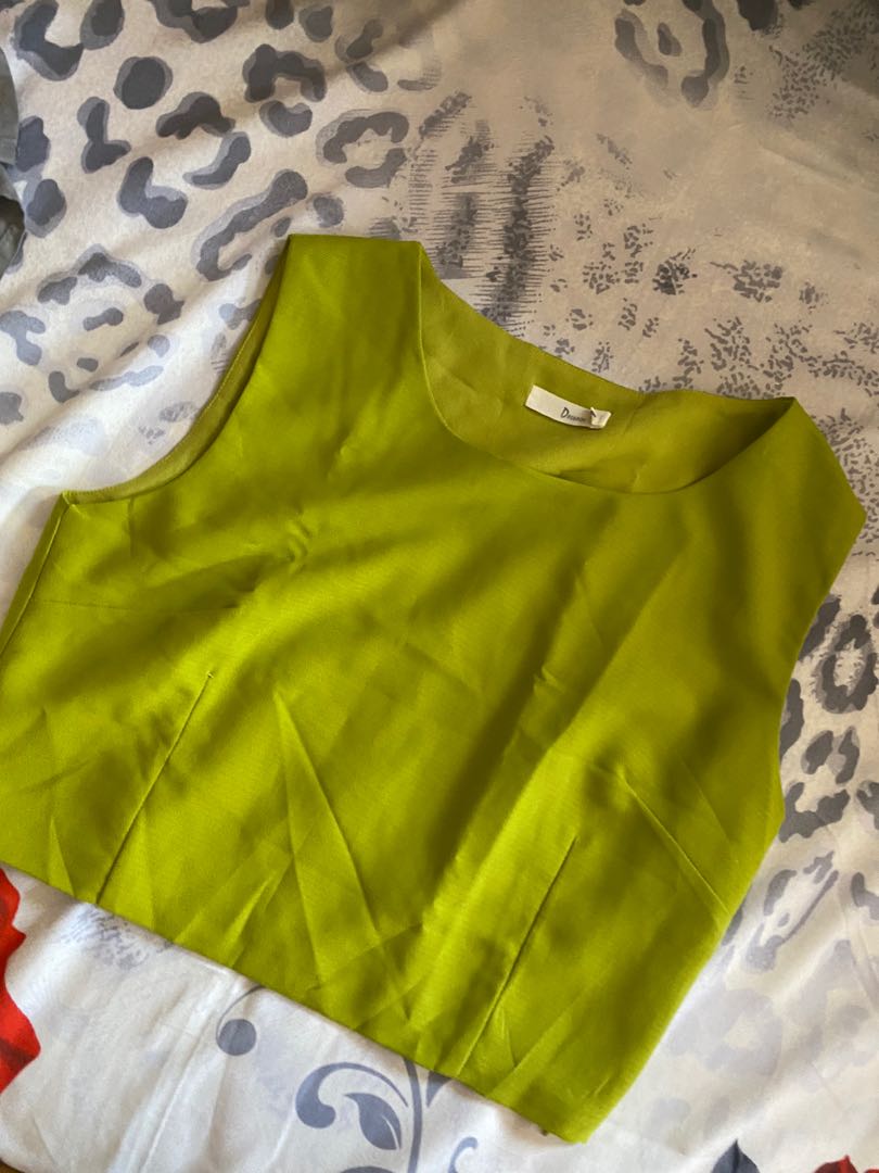 Lime Green crop top, Women's Fashion, Tops, Sleeveless on Carousell