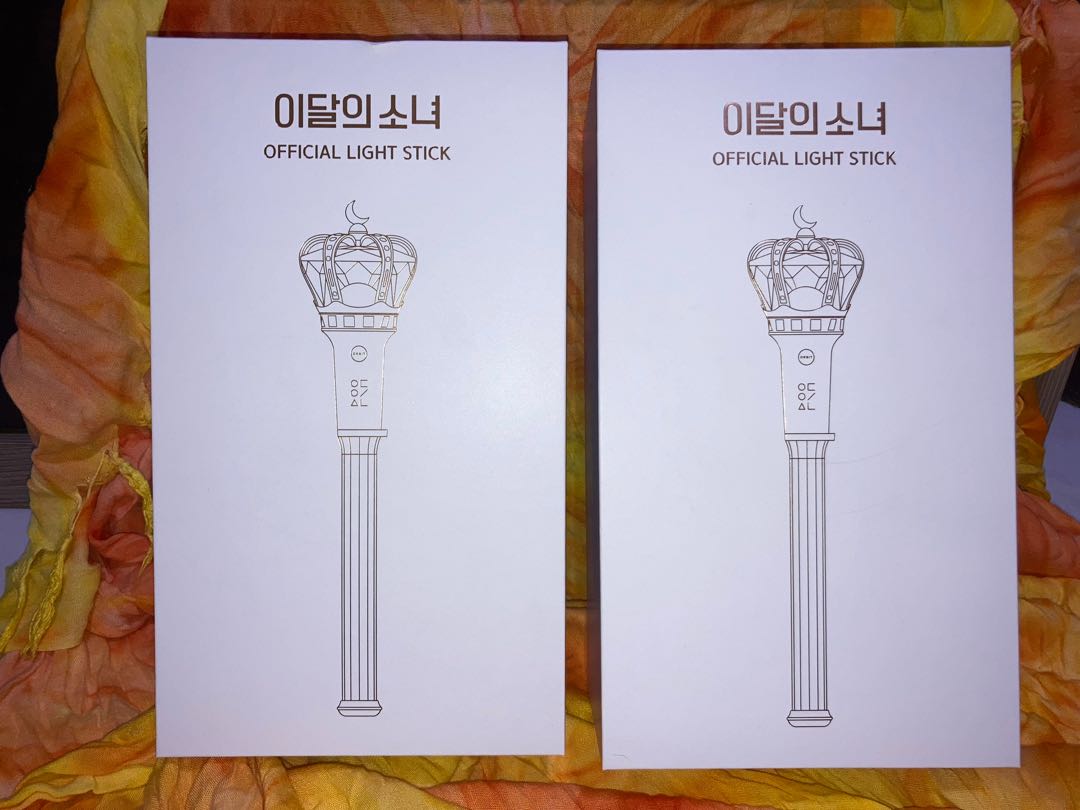 Loona lightstick, Hobbies & Toys, Memorabilia & Collectibles, K-Wave on ...