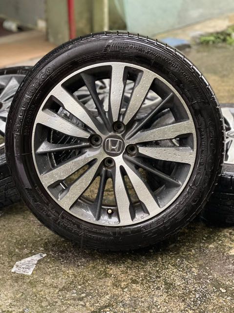 Original 16 inch sport rim Honda Jazz tyre 70%, Auto Accessories on ...