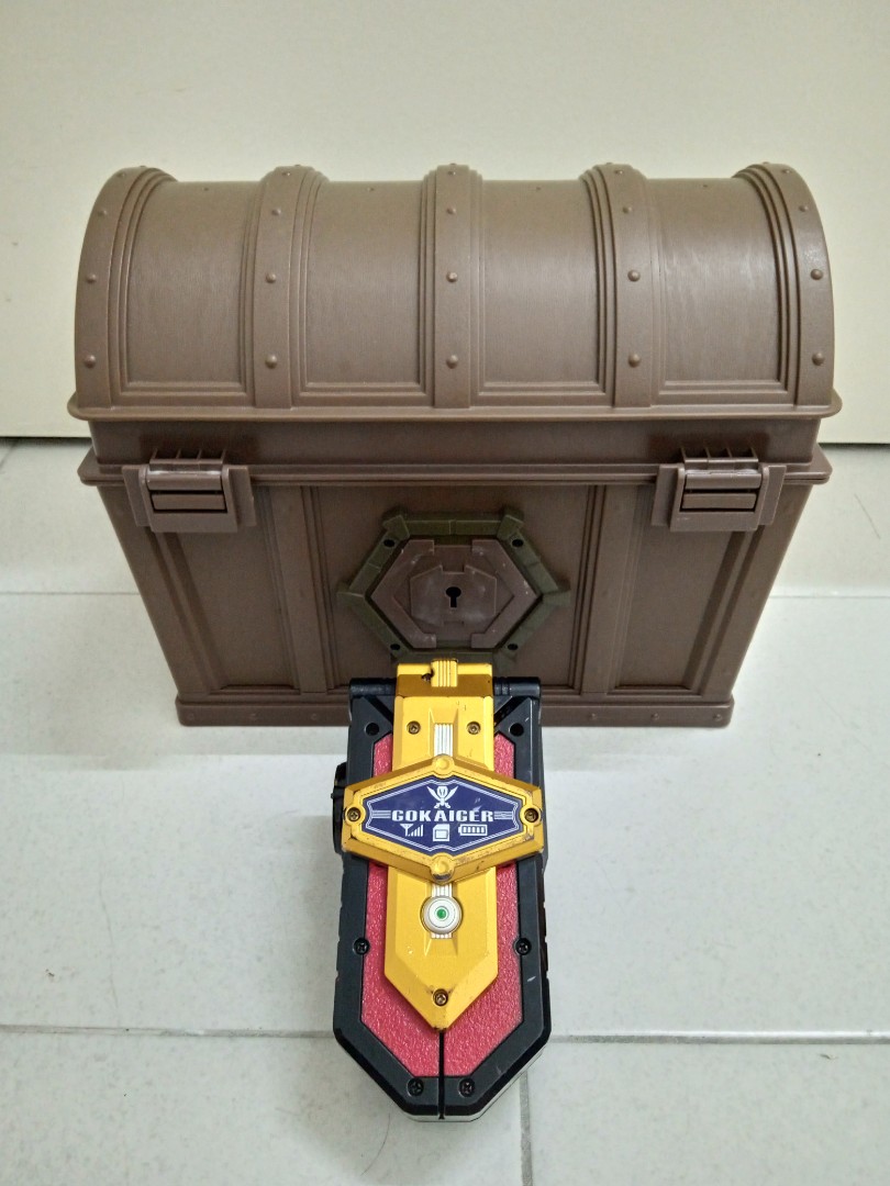 SUPER SENTAI GOKAIGERS DX WITH CASE, Hobbies & Toys, Toys & Games on ...