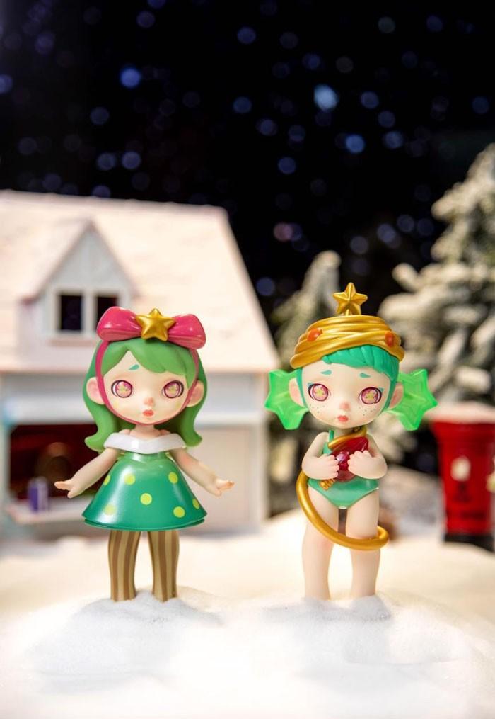 TOYCITY LAURA CHRISTMAS SURPRISE 1225 (2 DOLLS AT RANDOM) C/W LIMITED ...