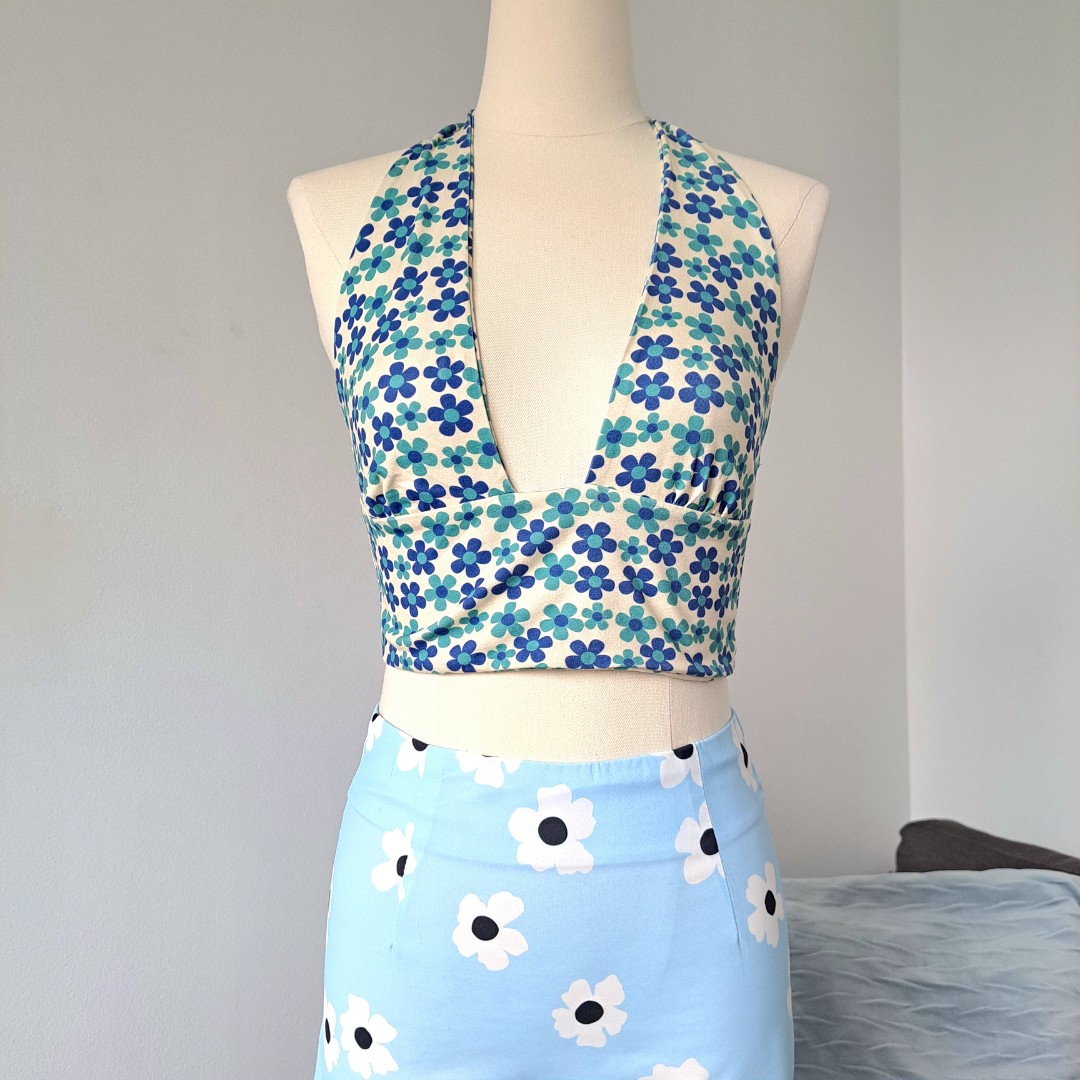 VGR GRL Film Star Halter Top, Women's Fashion, Tops, Others Tops on ...