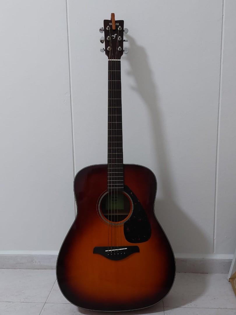 Yamaha FG 800 with case, Hobbies & Toys, Music & Media, Musical ...