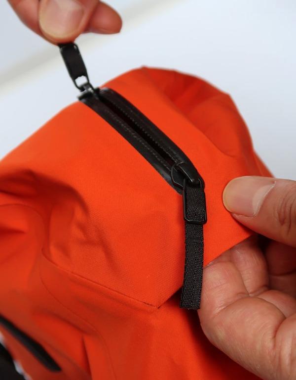 Arc’teryx Veilance Seque Re-System Tote - Black/Trail Blaze/Utopia ...
