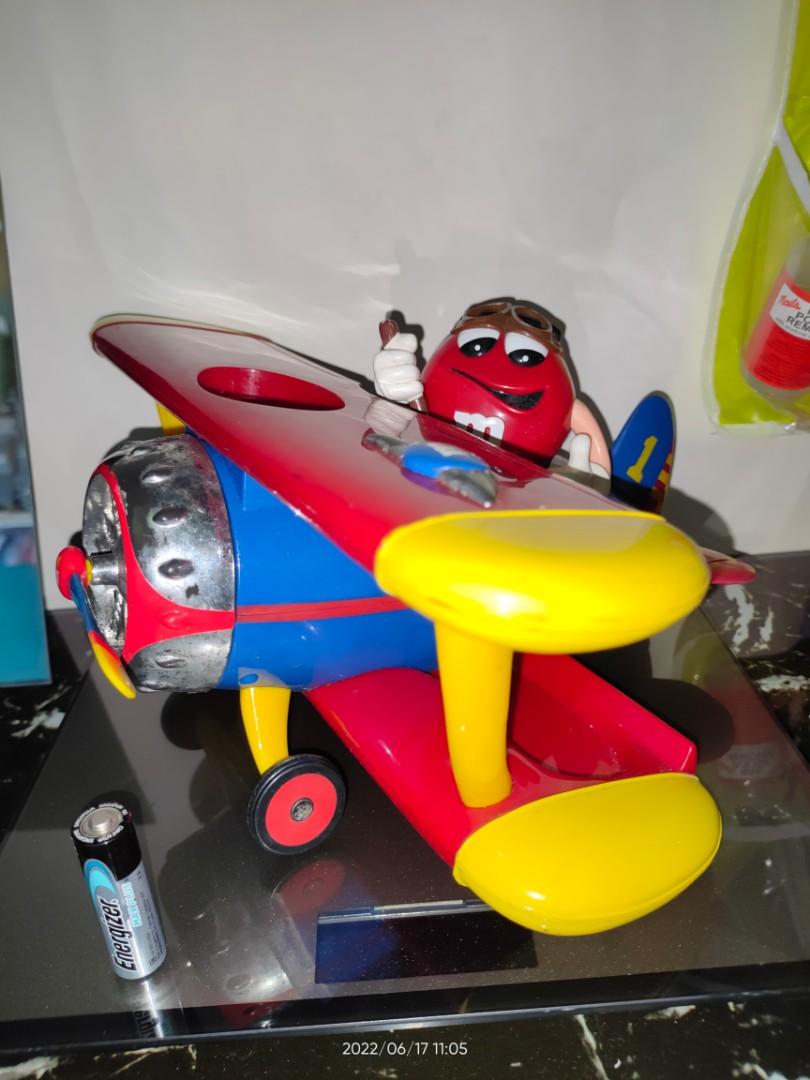 Big eminem plane, Hobbies & Toys, Toys & Games on Carousell